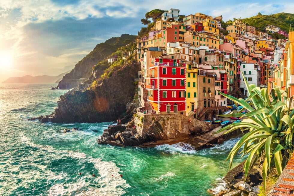 Beginner's Guide to Cinque Terre: Exploring Italy's Coastal Gem